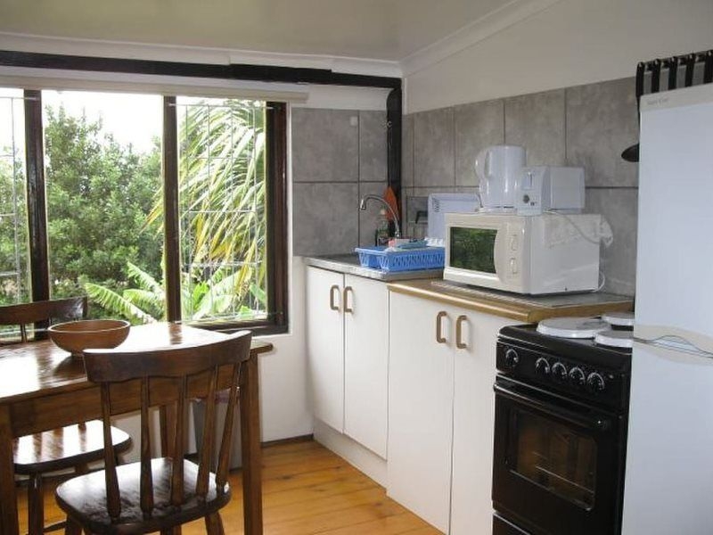 Cozy Cabins - Selfsorg Hout Huise in Southport - Vakansie Verblyf op ...